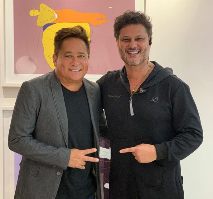 Dentista 'das estrelas' que colocou lentes nos dentes de Bolsonaro ...