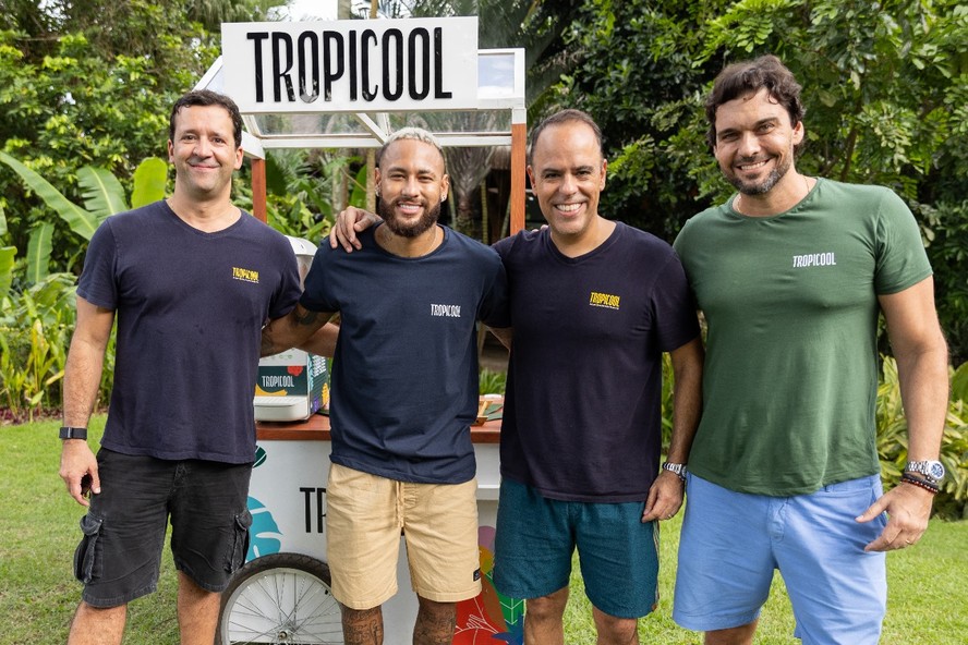 Depois de conquistar o mundo, marca brasileira de açaí Tropicool ...