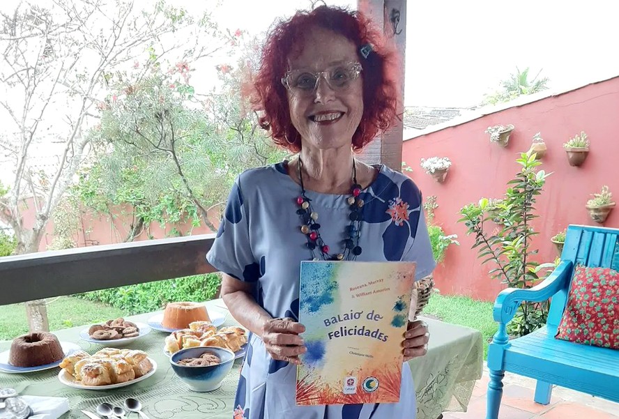 Roseana Murray compartilha vídeo de presentes recebidos durante ...