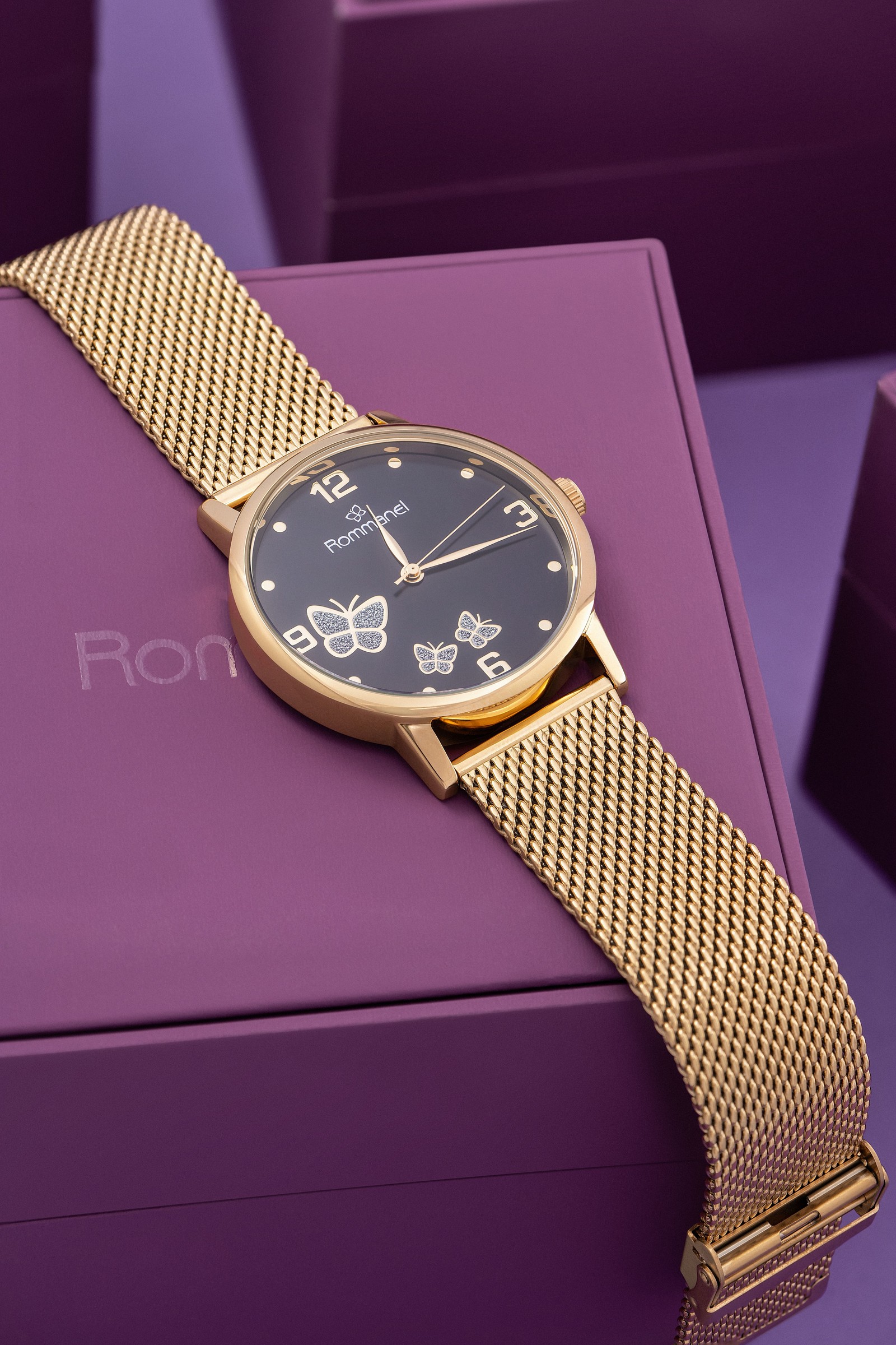 Rommanel, marca popular de semijoias, estreia linha de relógios