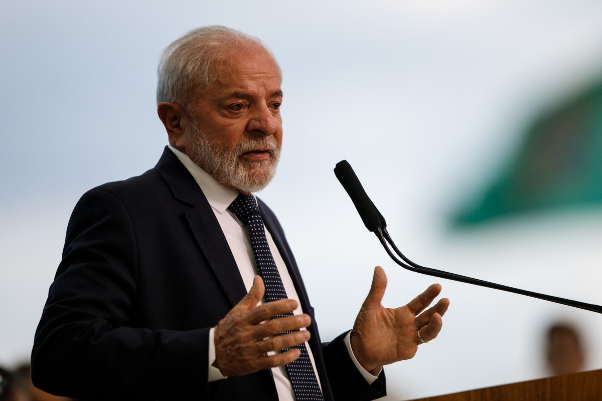 Lula internado: presidente está lúcido, orientado e conversando, diz ...