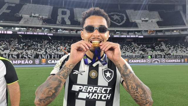 Autor do gol do título do Botafogo, Gregore ignora desvio de rota e se ...