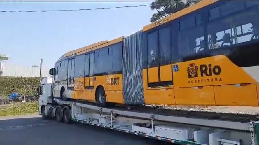 Circulação do BRT é parcialmente suspensa e cidade entra em estágio de ...