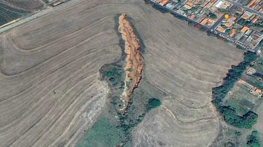 Voçoroca: entenda o que é o fenômeno geológico que assusta moradores de ...