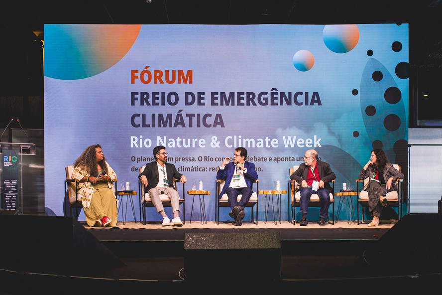 Contradiction between climate dependence and resistance to the ...