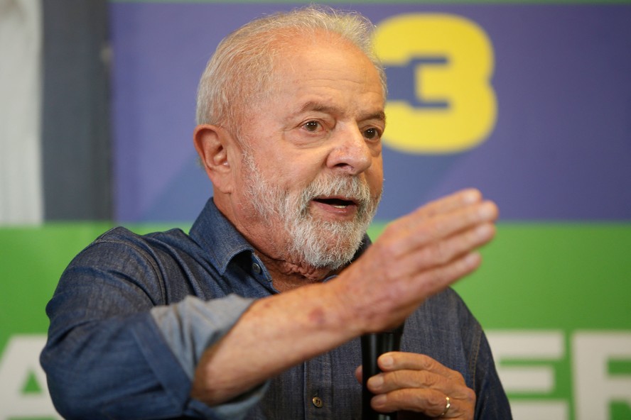 Em carta aberta, Lula promete combinar responsabilidade fiscal e social