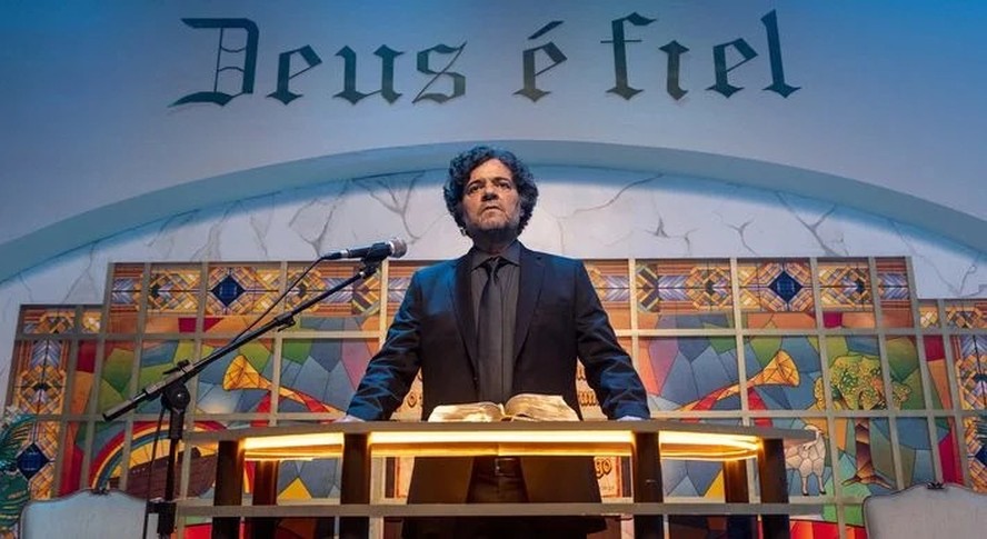 'Santo maldito', do Star+, tem ótimo elenco e roteiro fraco