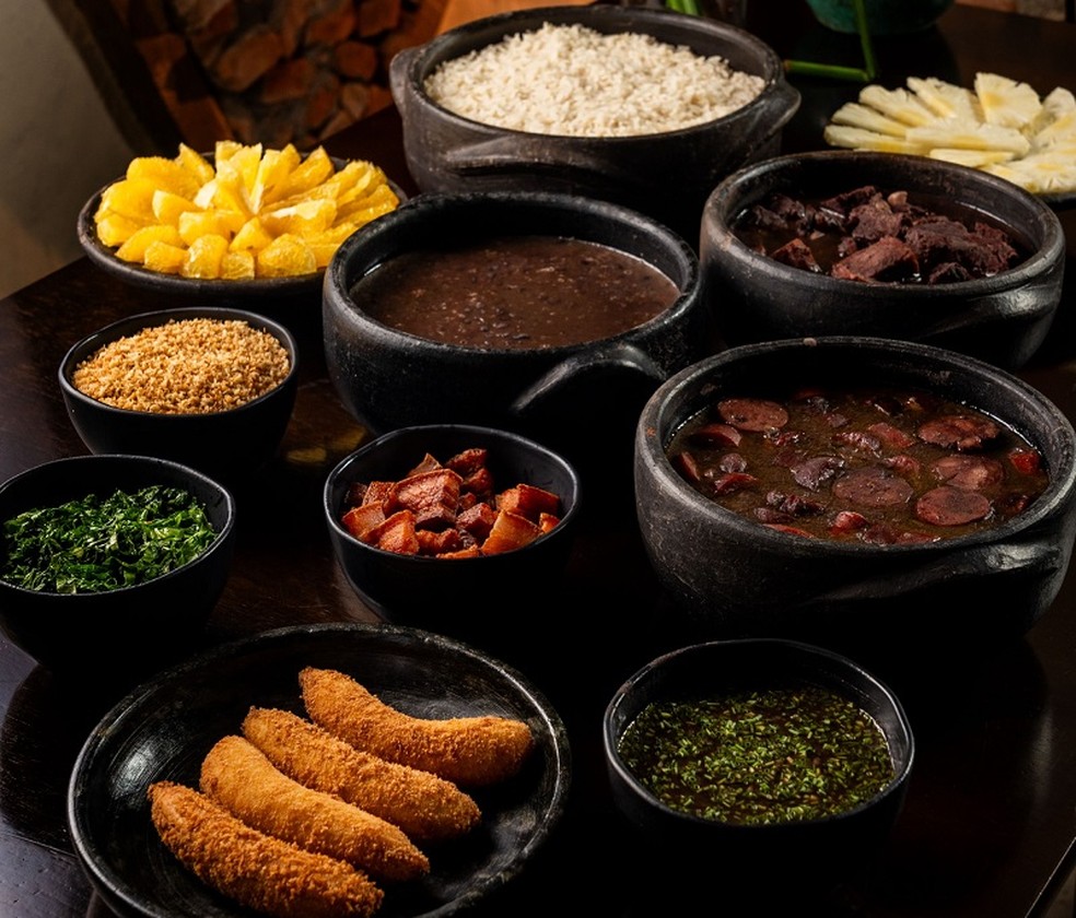 Aniversário de Curadoria & Bar Saudade; feijoada no Pobre Juan; Sìsì ...