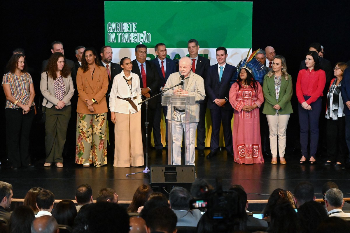 Lula completa ministério com nove partidos, mais do que 2002 e 2006, e ...