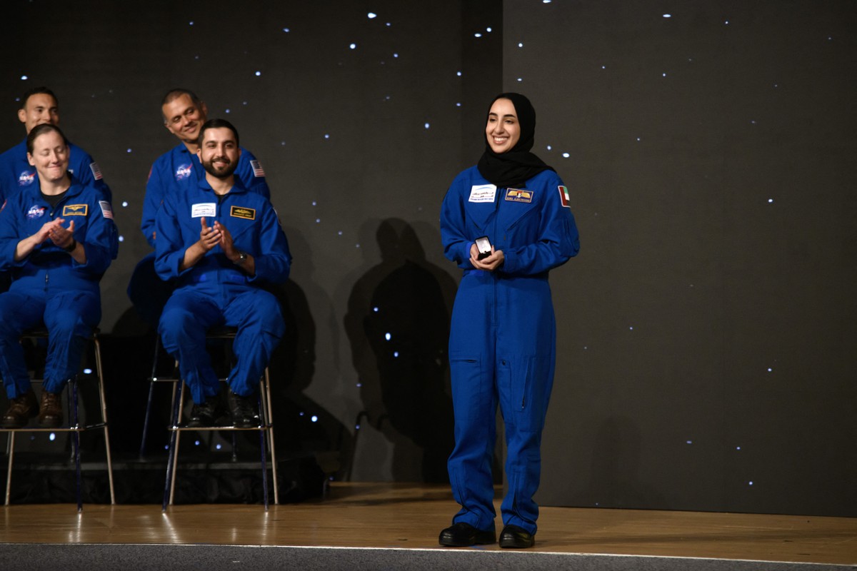 Pronta para ir à Lua: conheça a primeira mulher astronauta árabe ...