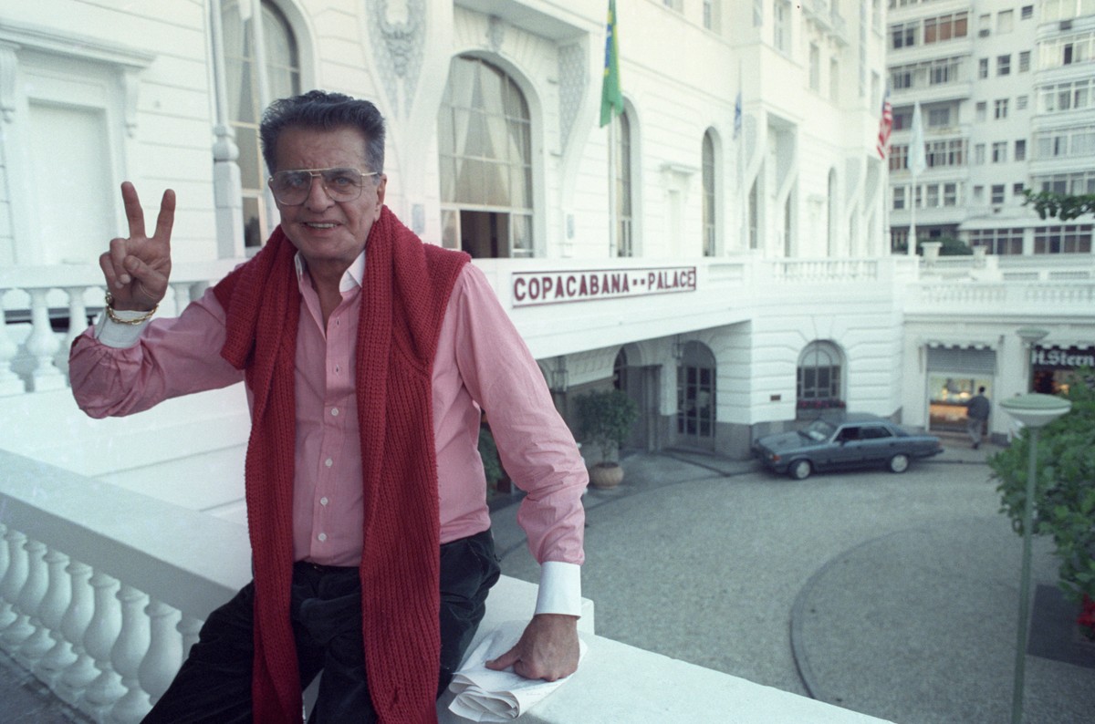 Ibrahim Sued, o colunista social do GLOBO que marcou época no ...