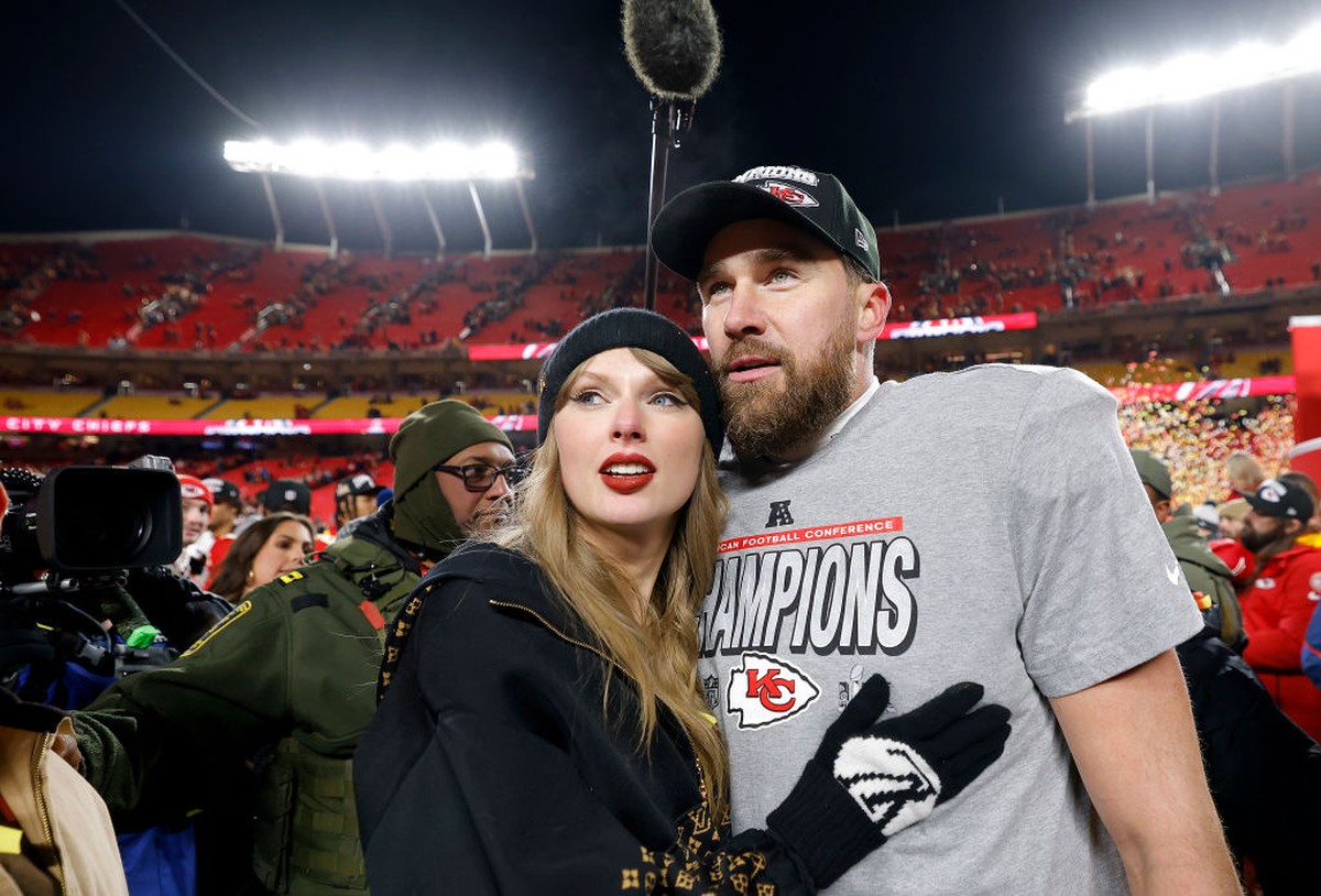 Taylor Swift nem chegou a embarcar para apoiar Travis Kelce em NFL no ...