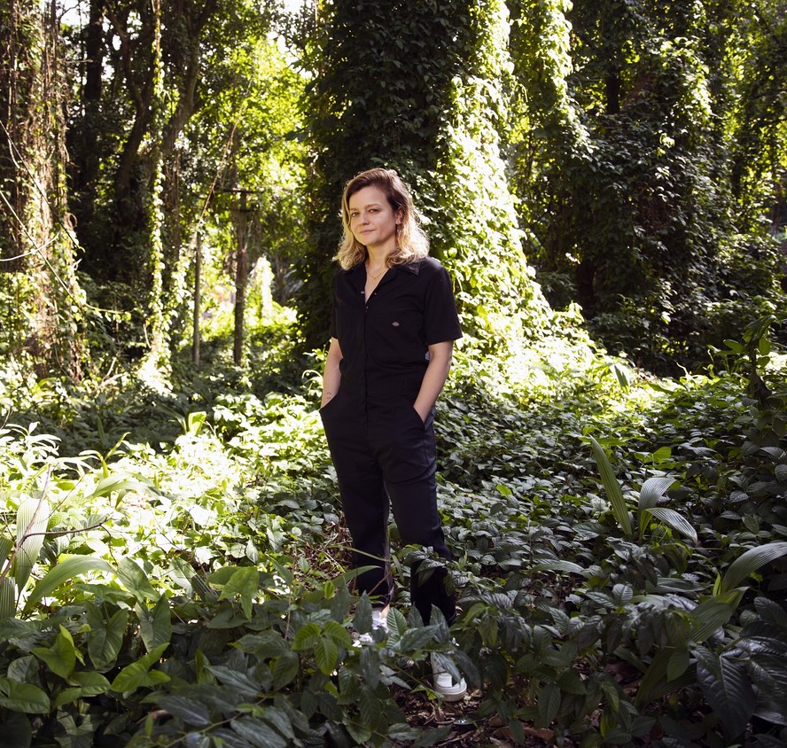 Conheça Carolina Markowicz, cineasta que, segundo Walter Salles, 'não ...