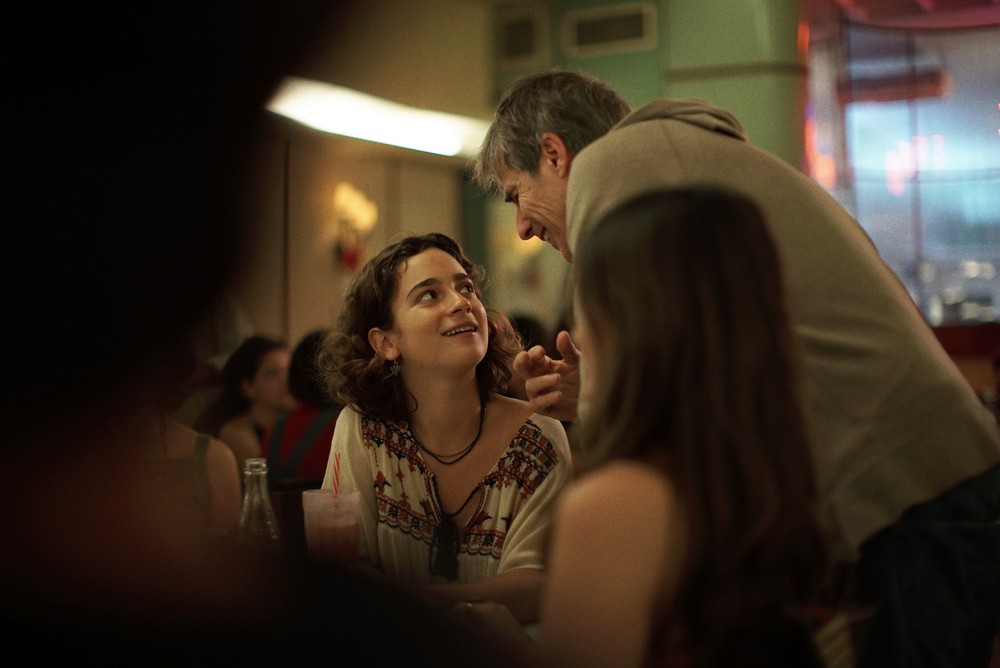 Descoberto na praia, jovem ator de 'Ainda estou aqui' lembra convite ...