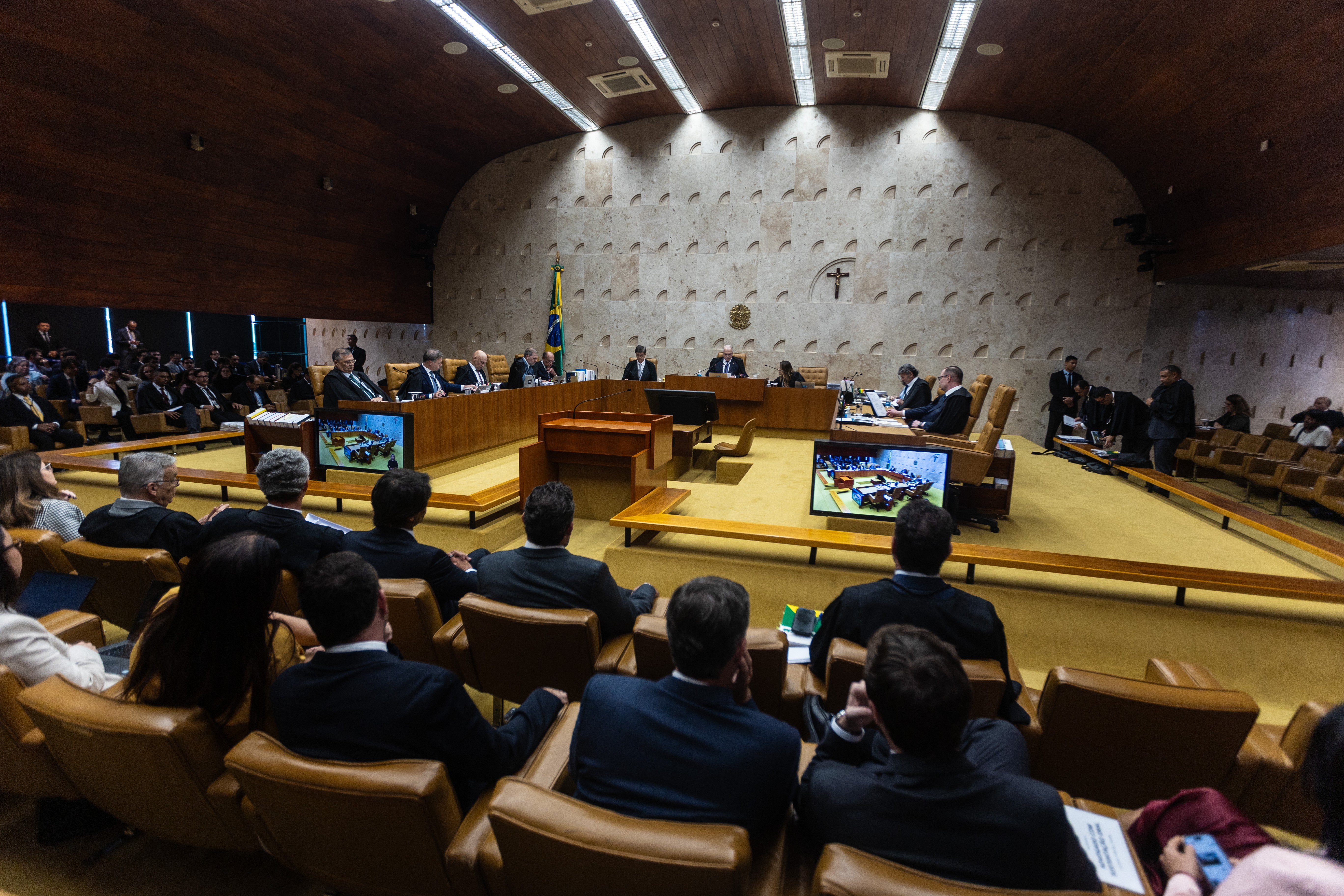 STF forma maioria contra lei de SC que proíbe cotas raciais em ...
