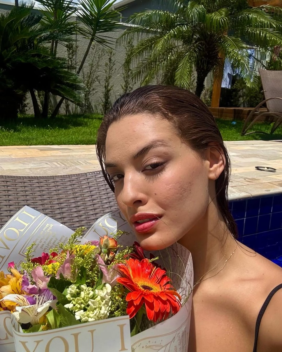 Beatriz Reis fala sobre autoestima, acne e padrões de beleza: 'Cada ...