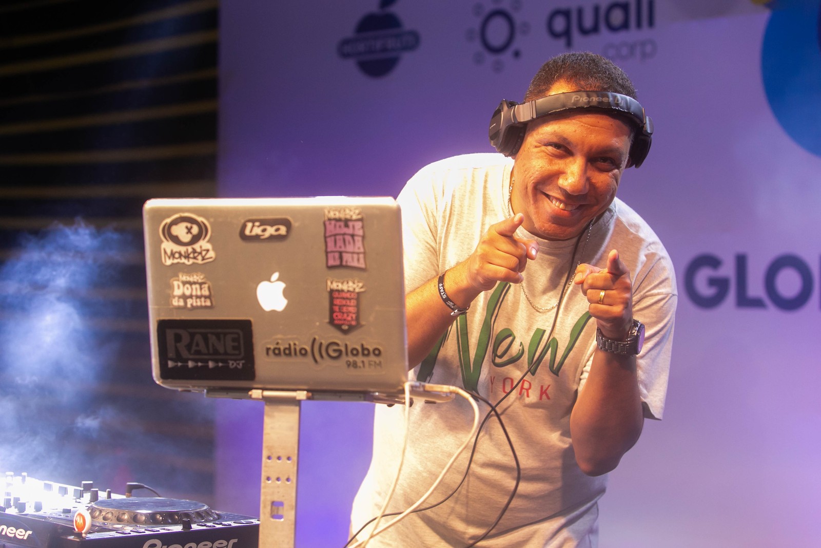 Projeto Verão Rio: música e esportes agitam as areias de Ipanema