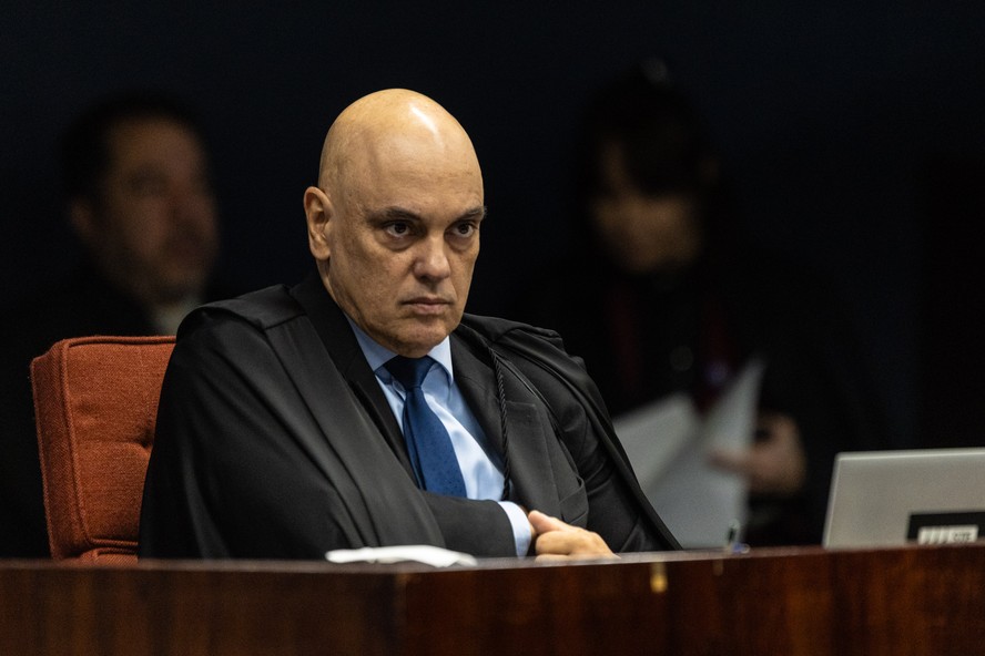 Vereadores de BH aprovam moção para declarar Alexandre de Moraes ...