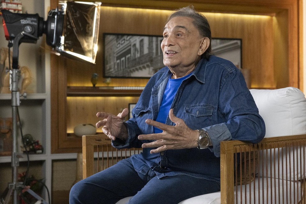 Aos 90 anos, Renato Aragão é homenageado em 'Tributo', da Globo, com ...