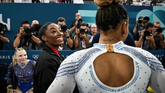 União Rebeca Andrade e Simone Biles: fotos celebram admiração entre as ...