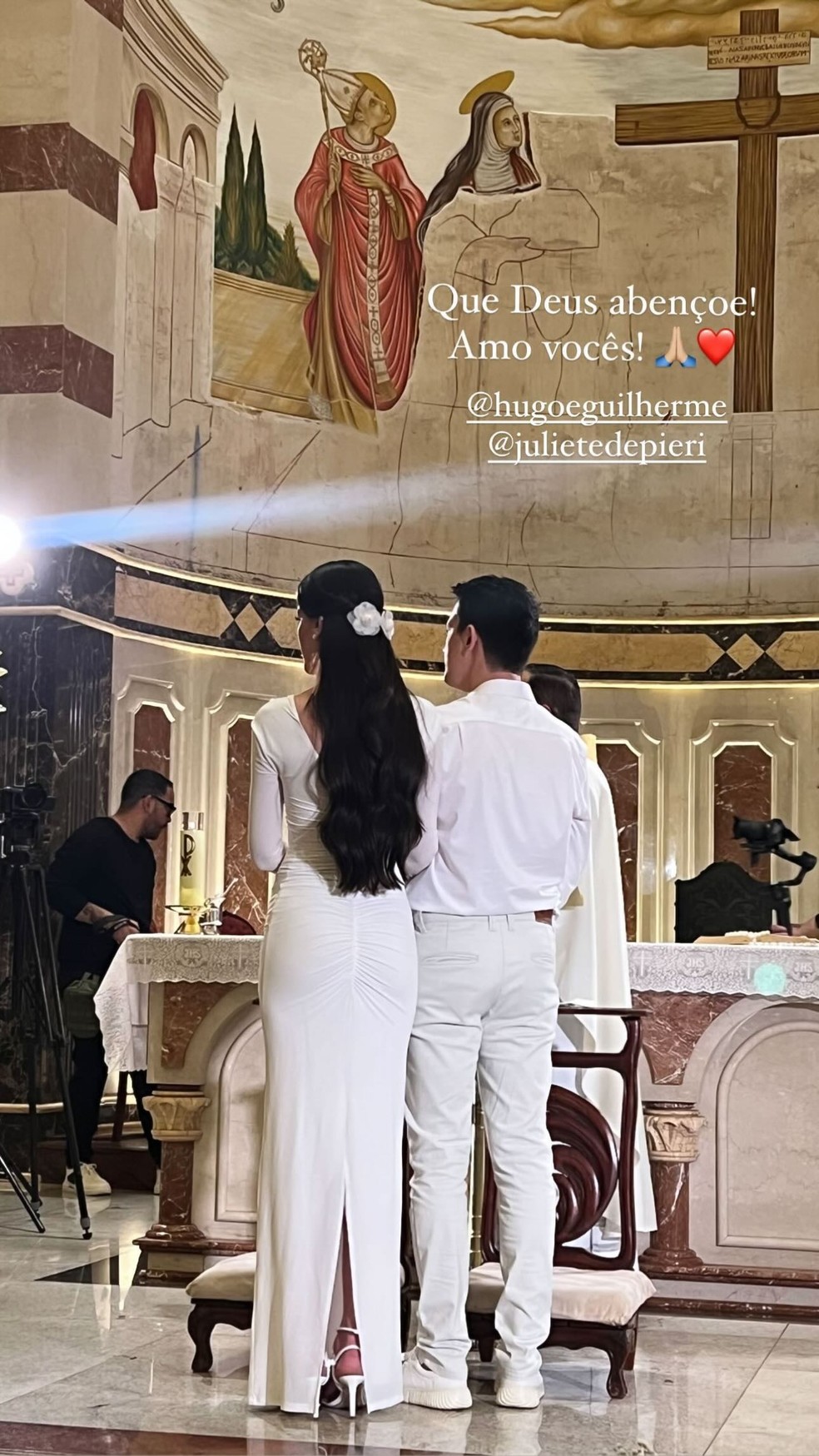 Hugo, da dupla com Guilherme, se casa com médica em cerimônia intimista ...