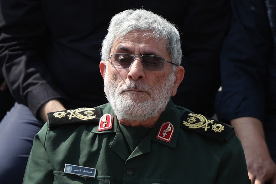 Comandante da Guarda Revolucionária iraniana é visto em funeral após ...