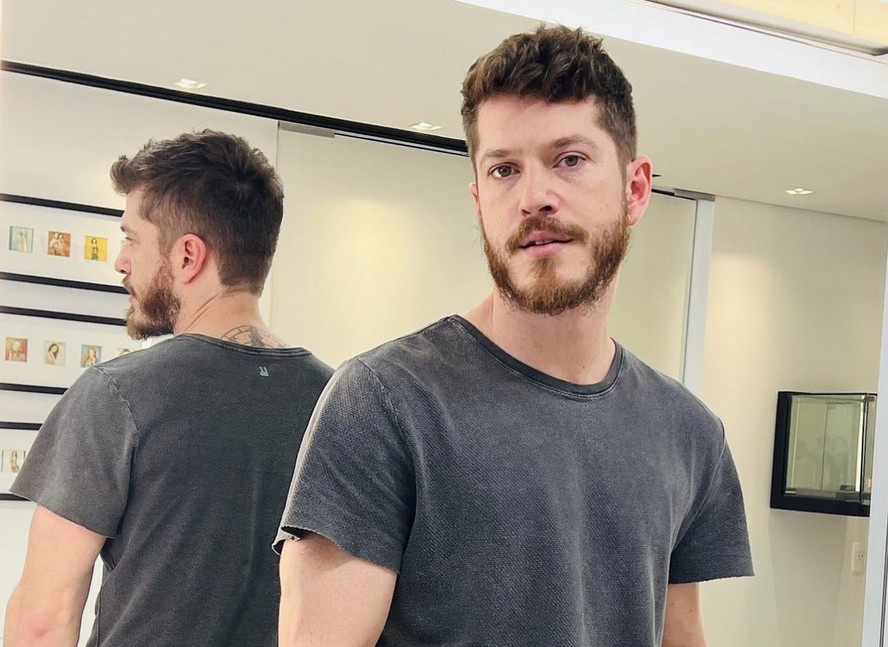 Caio Paduan fala de novo musical e do relacionamento com Cris Dias e o ...