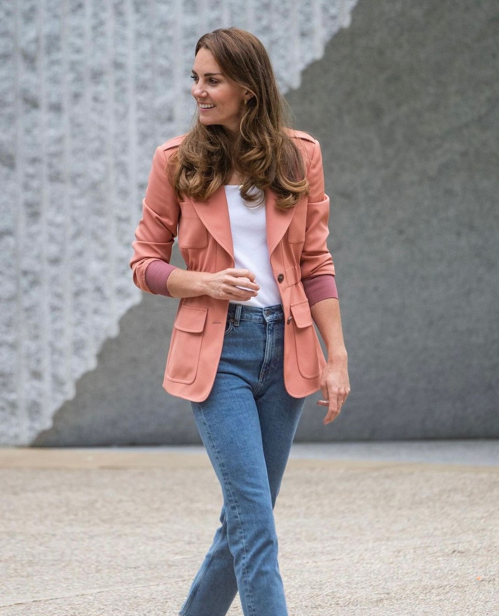 Peach Fuzz é eleita pela Pantone a cor de 2024