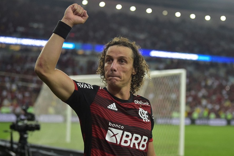 David Luiz não viaja com Flamengo para enfrentar o Internacional por ...