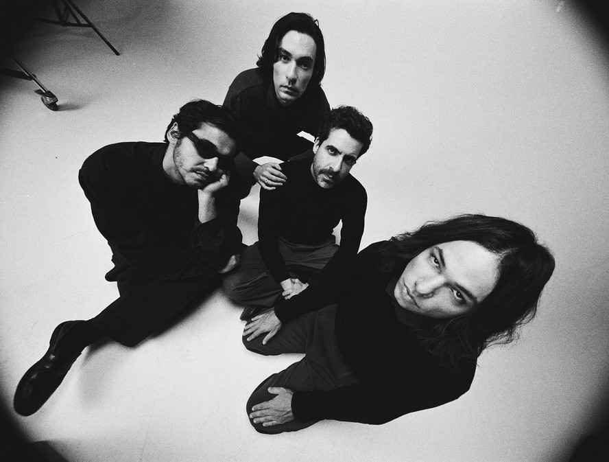 Terno Rei aterriza no palco do Circo Voador para lançamento de novo ...