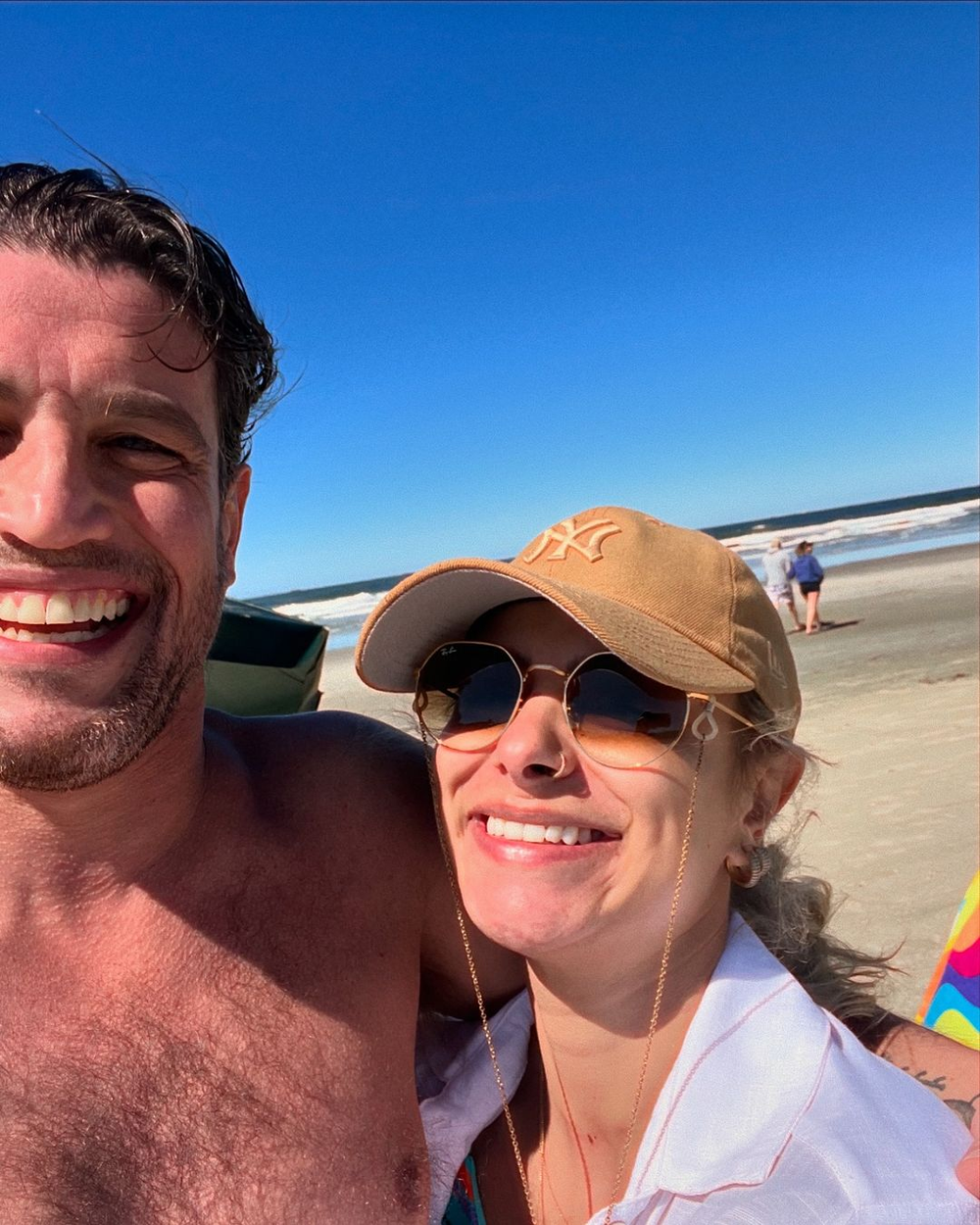 Namorada de Alexandre Slaviero mostra fotos ao lado do ator após ...