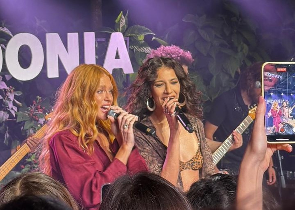 Marina Ruy Barbosa solta voz em show de Marina Sena: ‘Festival de ...