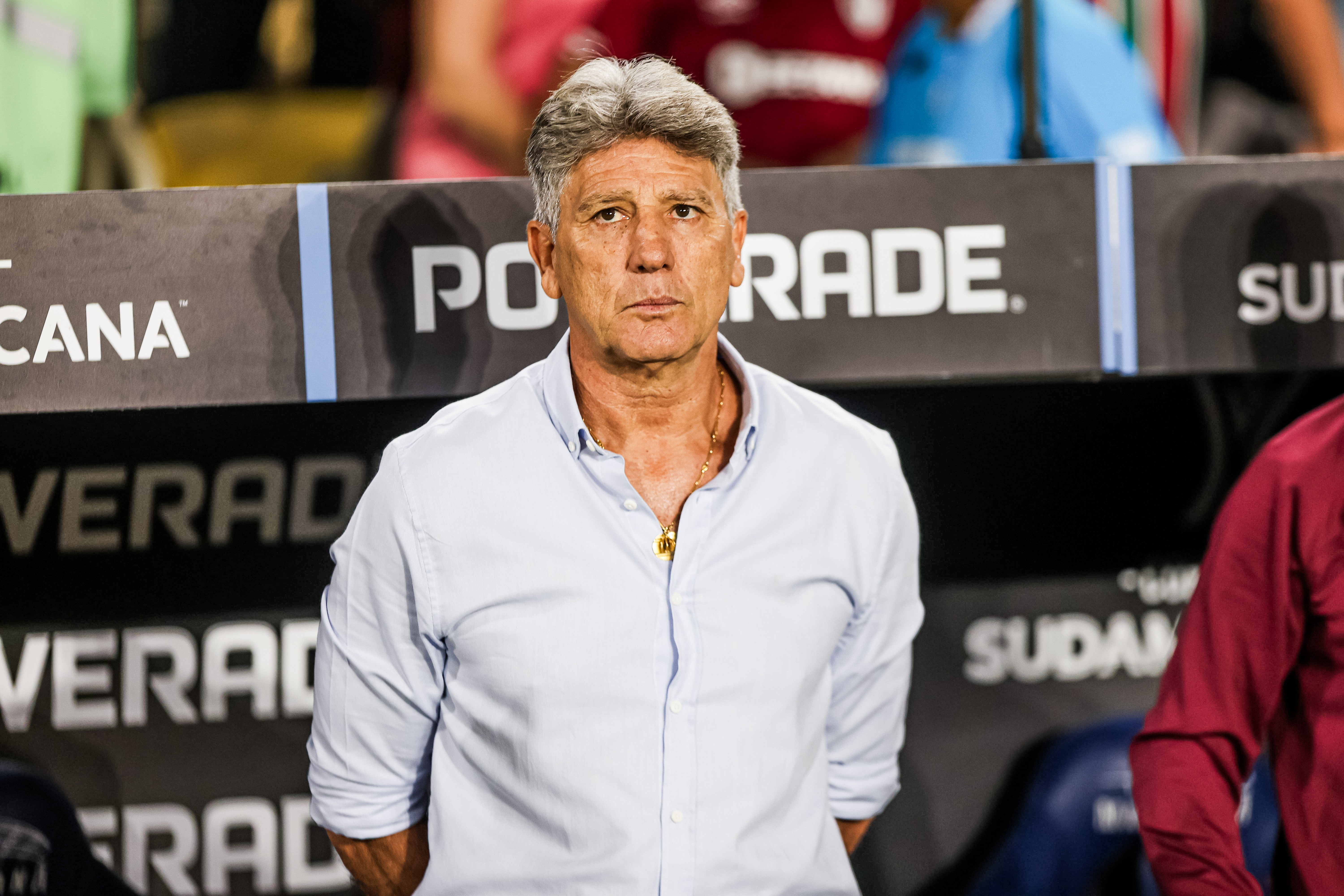 Vasco inicia contatos com Renato Gaúcho para substituir Fernando Diniz