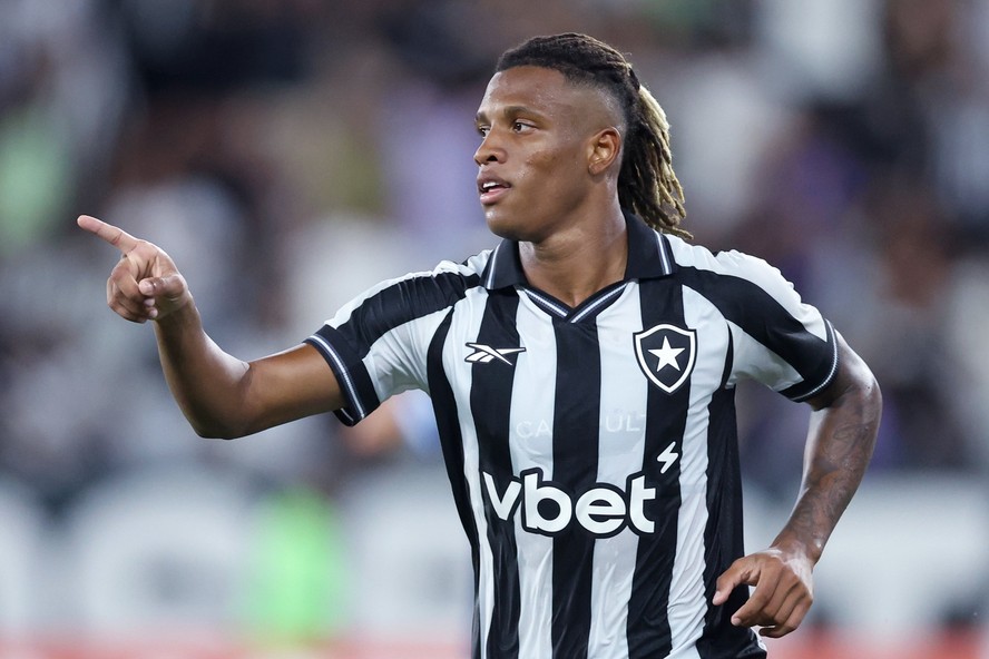 'Botafogo acreditou em mim': Danilo comemora feito de ser 48º jogador ...