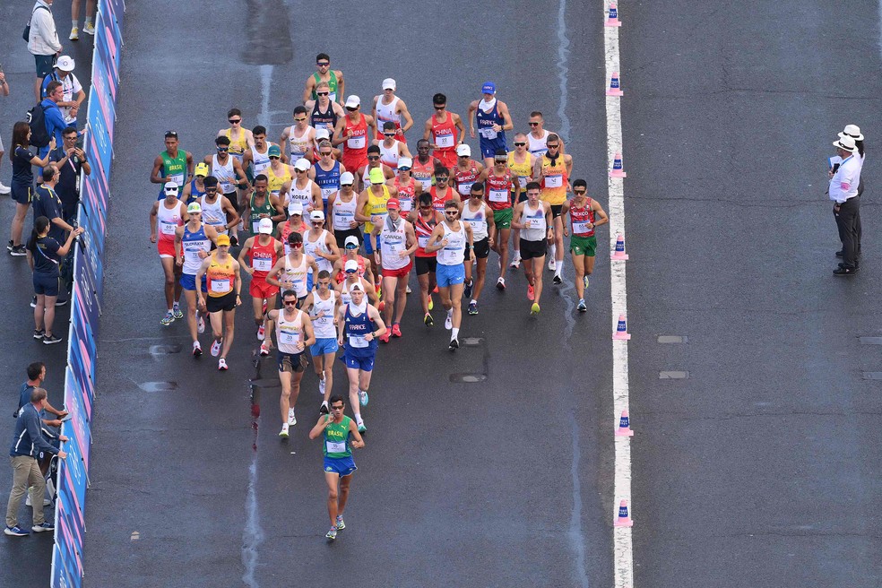 Prata em Paris-2024! Brasileiro Caio Bonfim conquista medalha inédita da marcha atlética