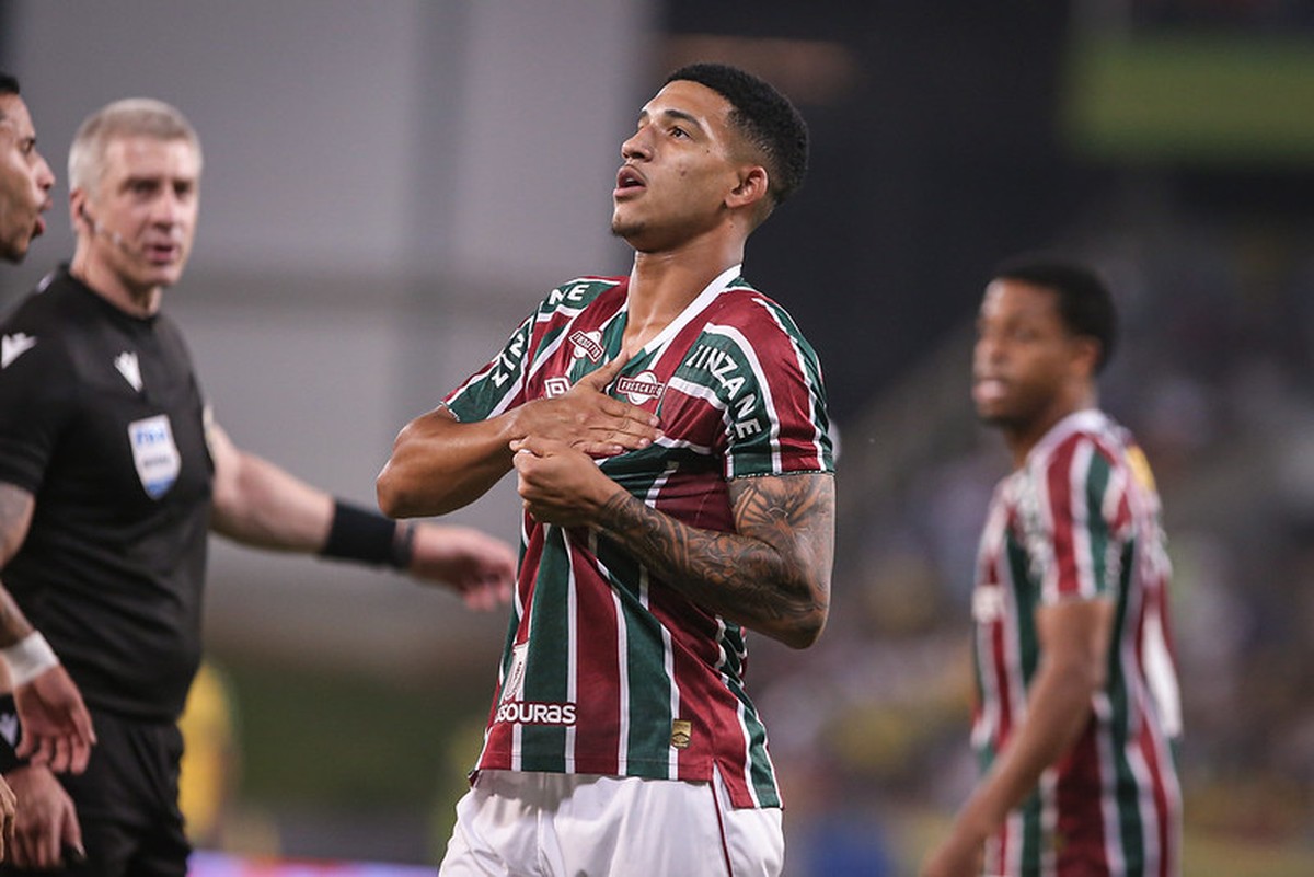 Com novo gol da joia Kauã Elias, Fluminense bate o Cuiabá e deixa a lanterna do Brasileiro