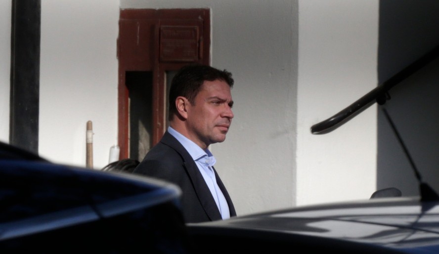 Ex-Abin, deputado Ramagem processa locadora de carros no Rio por ...