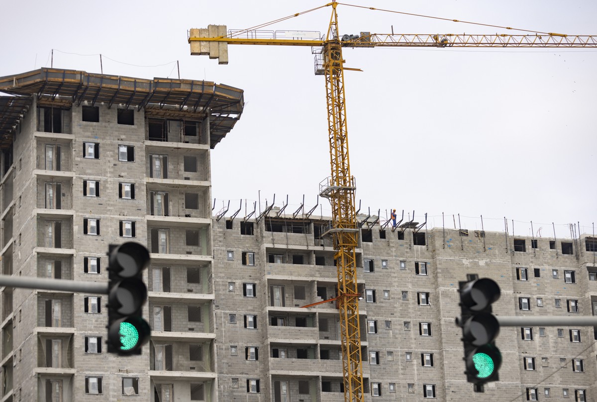 Financiamento para construção de imóveis cai 63% e ameaça novos ...