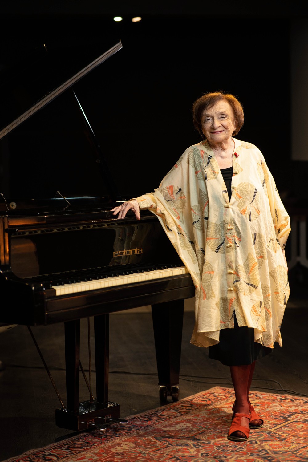 Clara Sverner comemora 88 anos em concerto que revisita sua carreira ...