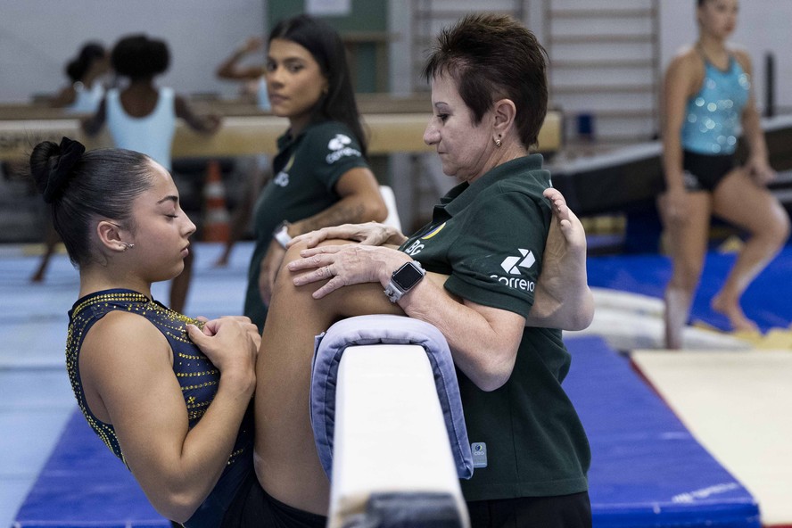 Destaque em Paris-2024, Julia Soares mira disputa no individual geral ...