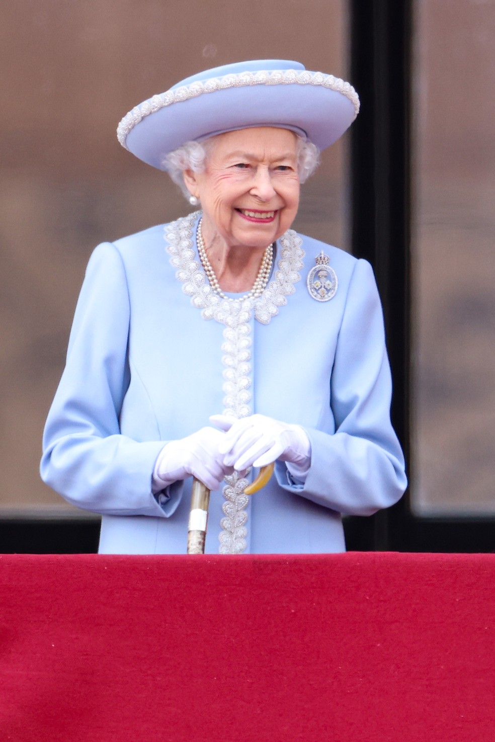 Jubileu de Platina: Confira o look escolhido pela rainha Elizabeth II