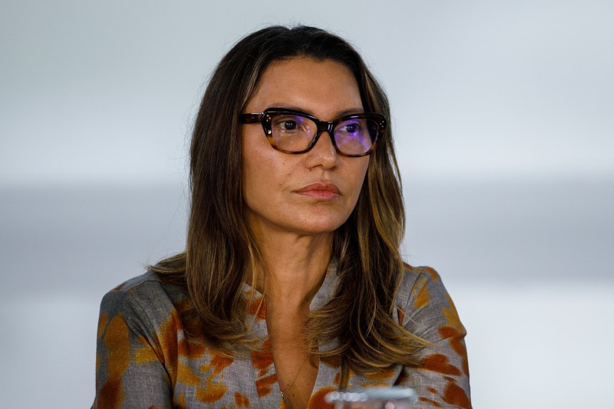 Imagem negativa de Janja salta de 40% para 58% em três meses, aponta ...