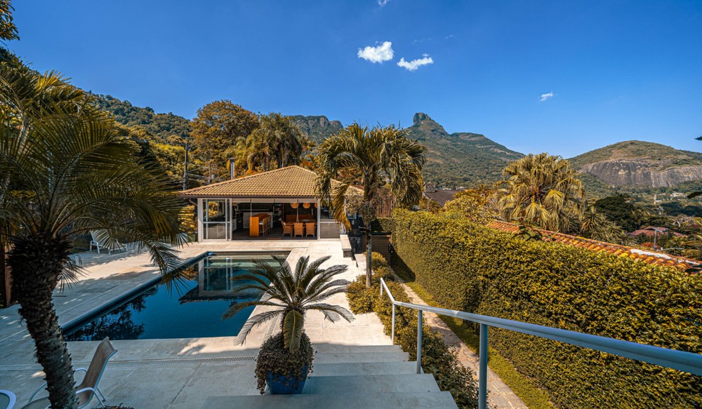 Mansões em meio ao verde e medo: conheça o Itanhangá, bairro de classe ...
