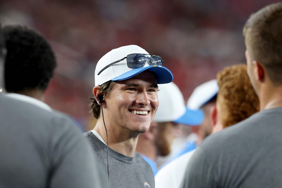 Saiba quem é Justin Herbert, quarterback dos Chargers que roubou a cena ...