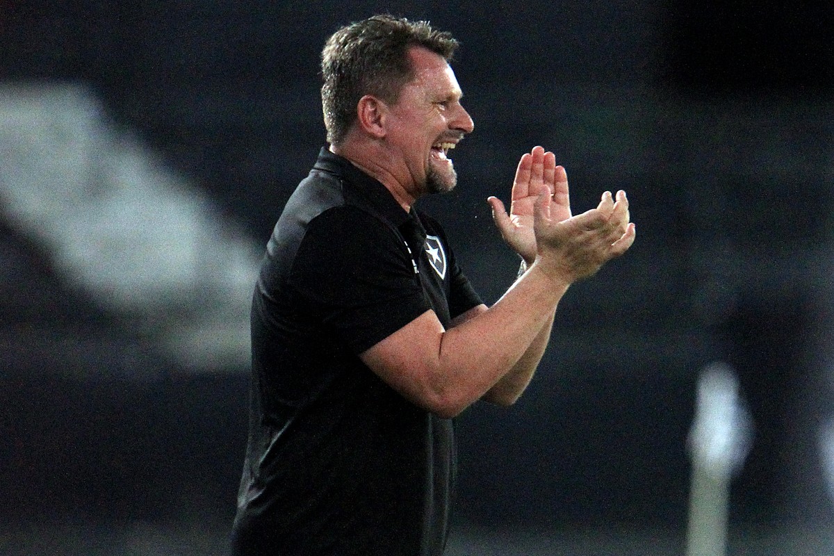 Botafogo já tem data para definir novo treinador