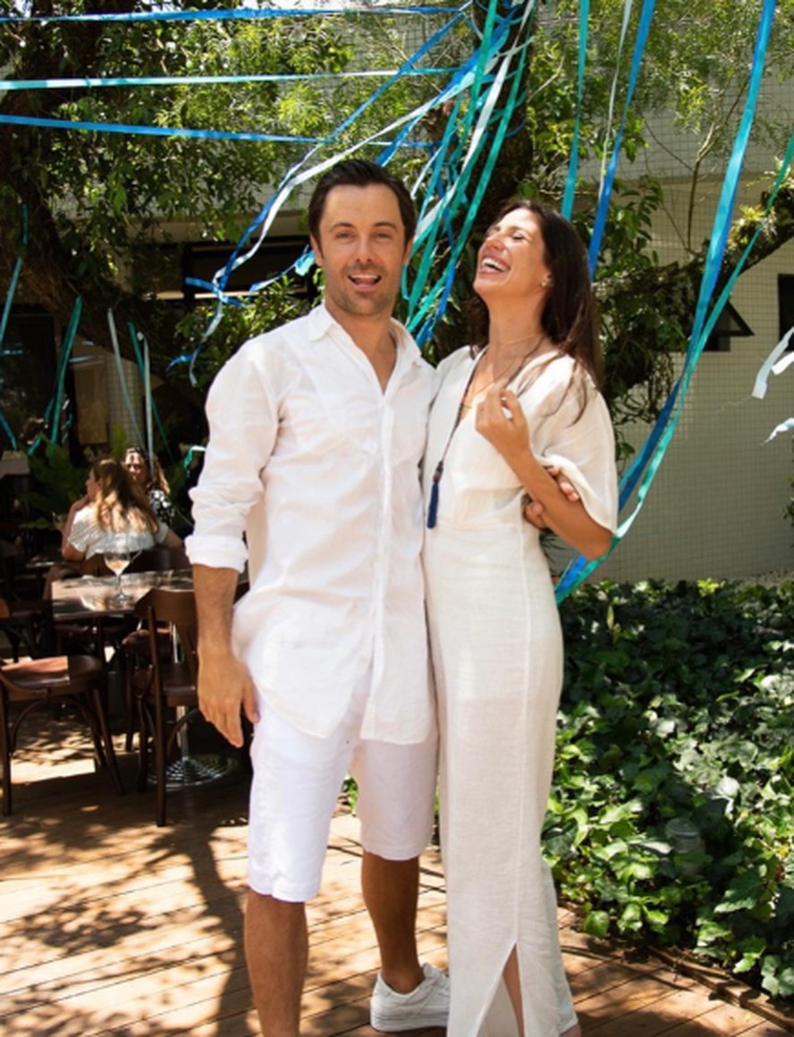 'Felicidade que não cabe dentro de mim', diz esposa de Kayky Brito após alta hospitalar do ator