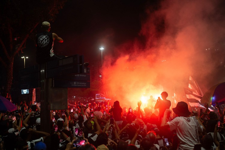 Botafogo e Flamengo farão primeiro clássico carioca da história da ...
