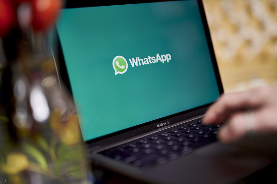 WhatsApp é alvo de hackers russos que buscam dados sobre a Ucrânia, diz ...
