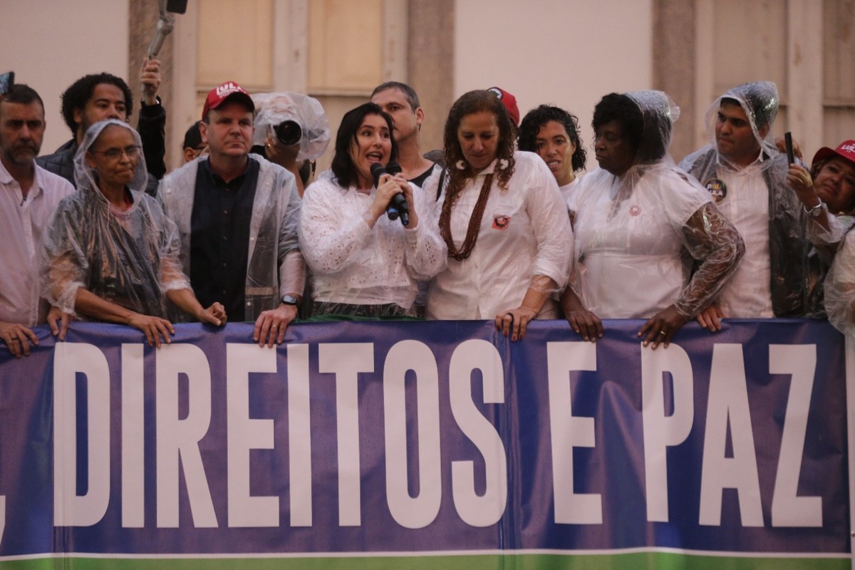 Em comício, Simone Tebet e Marina Silva focam em eleitorado feminino e ...