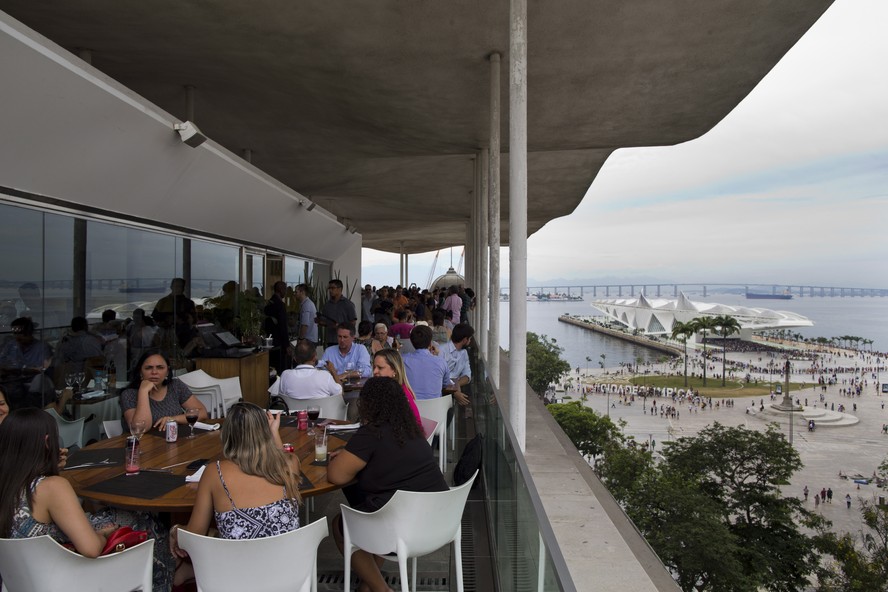 Museu de Arte do Rio (MAR) estuda o que fazer no terraço, onde já ...